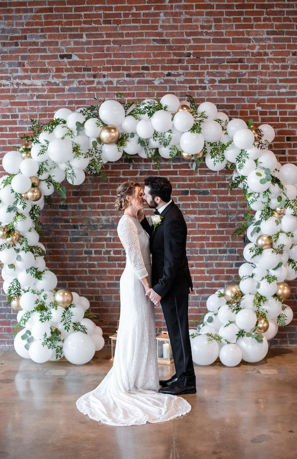41 Inspiring Balloon Wedding Decoration Ideas You Can’t Miss - Mrs to Be